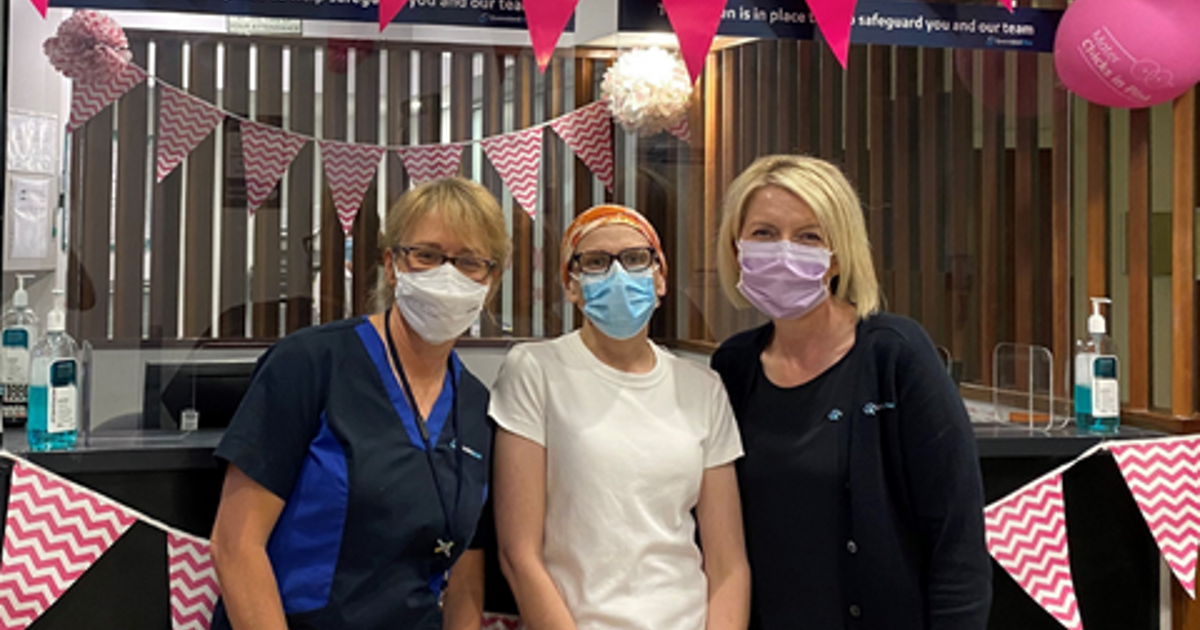 Mater Chicks in Pink Fun Run | Queensland X-Ray